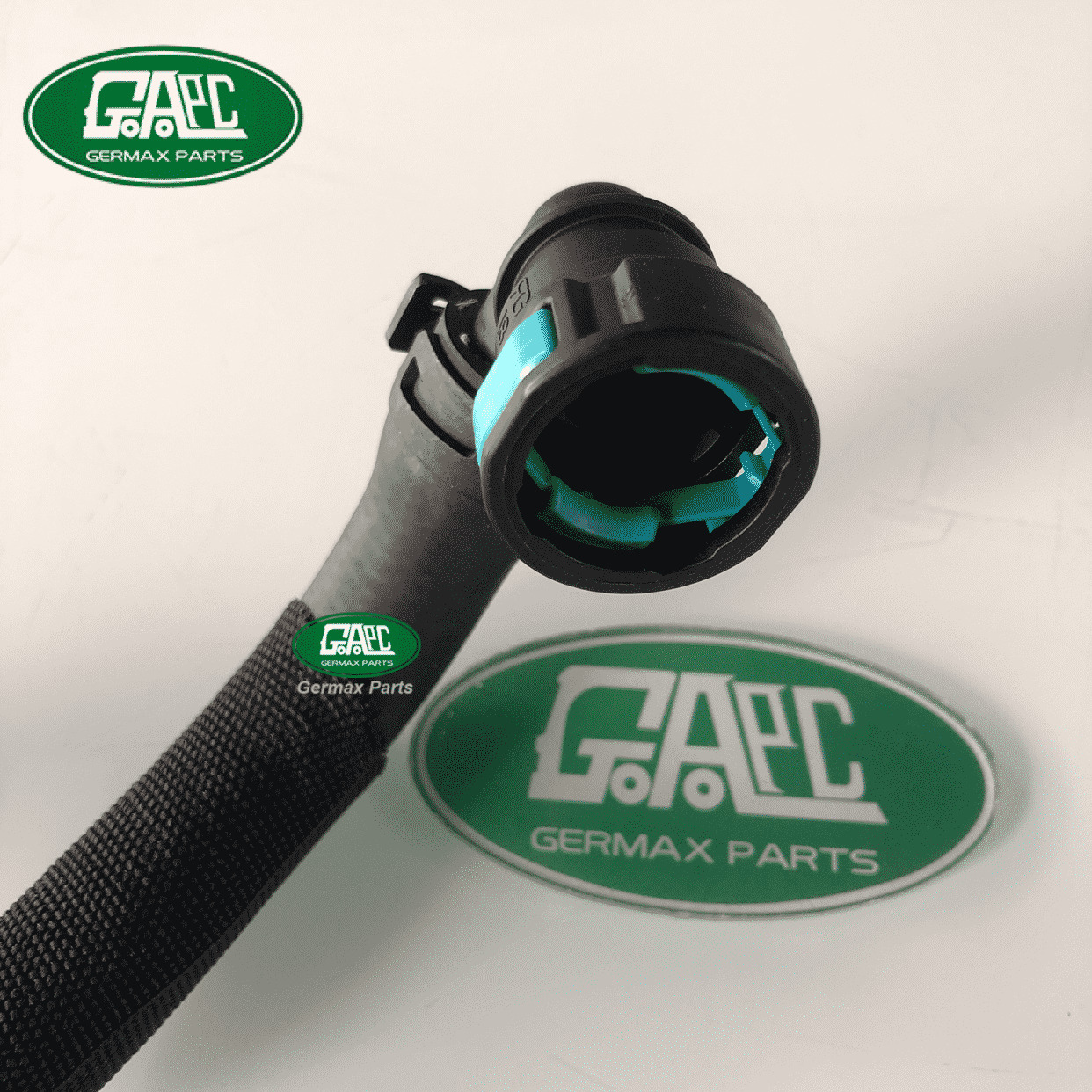 Water Hose LR091796 T2H4034 Inlet Rover Velar - Land Rover & Jaguar ...