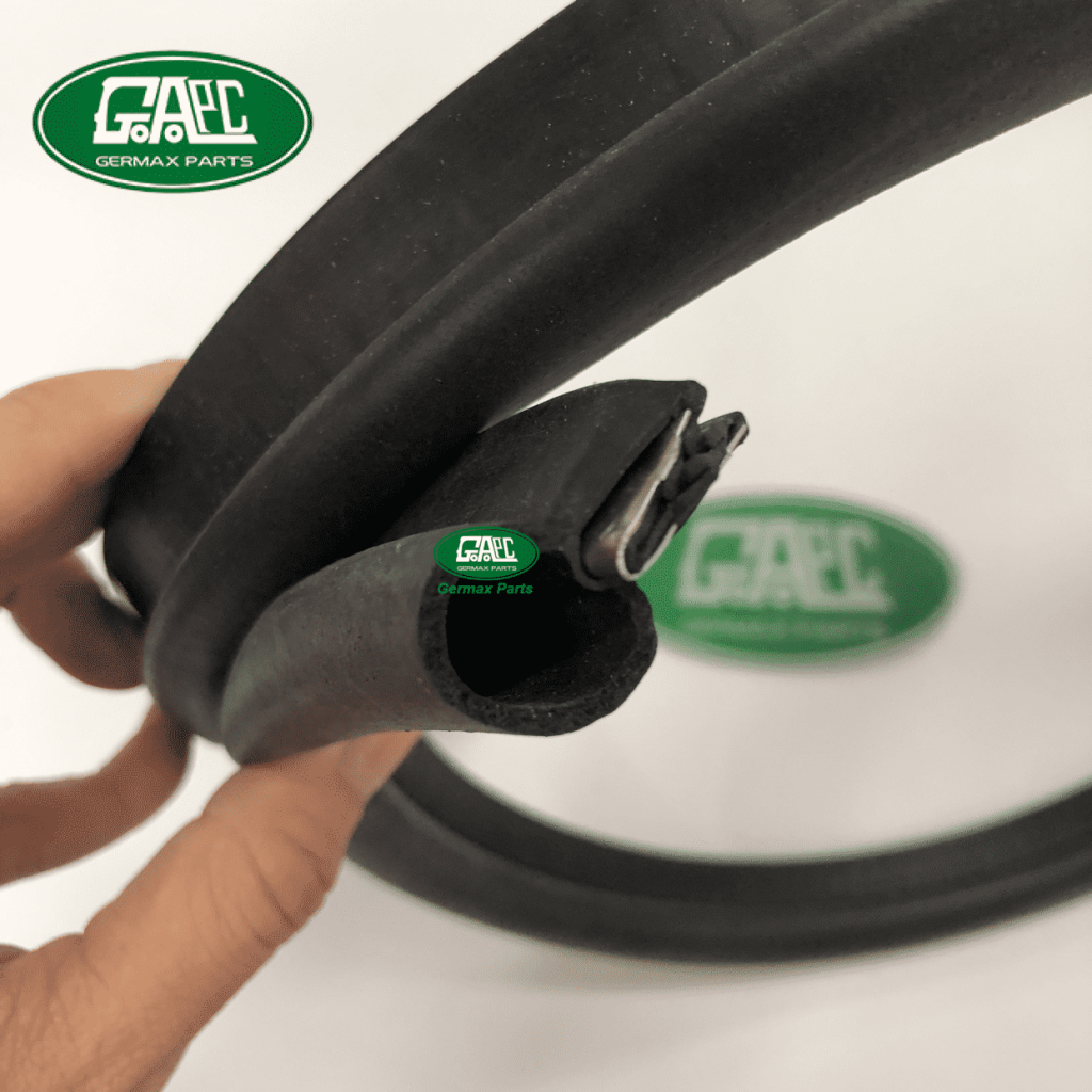 Radiator Intercooler Support Bracket LR044392 - Land Rover & Jaguar ...