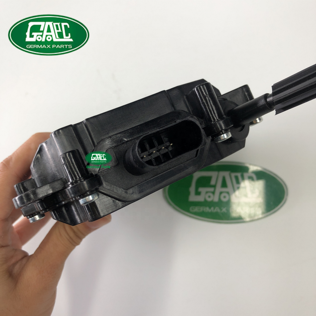 Front Door Lock Actuator LR117160 LR091339 - Land Rover & Jaguar Parts ...