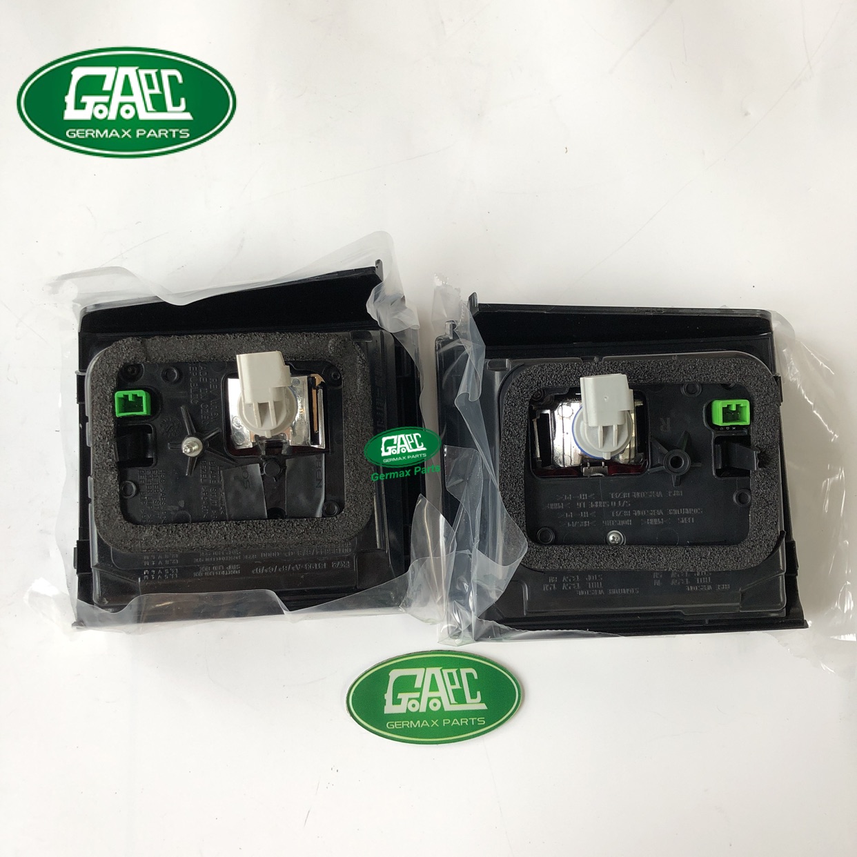 Inner Rear Lamp LR060894 Right LR078778 Left GLDS0… - Land Rover ...