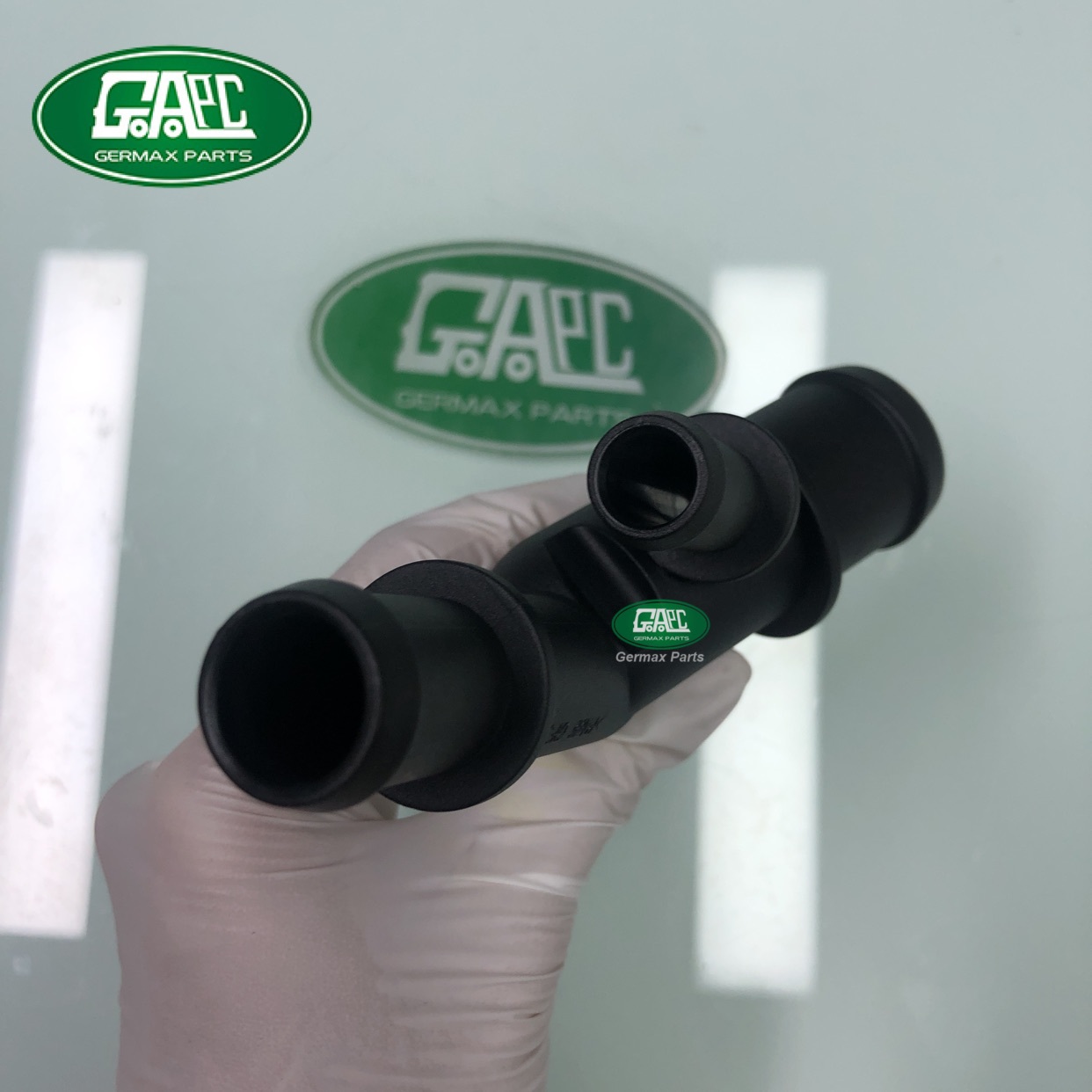 Engine Coolant Hose Connector PCH501990 - Land Rover & Jaguar Parts ...