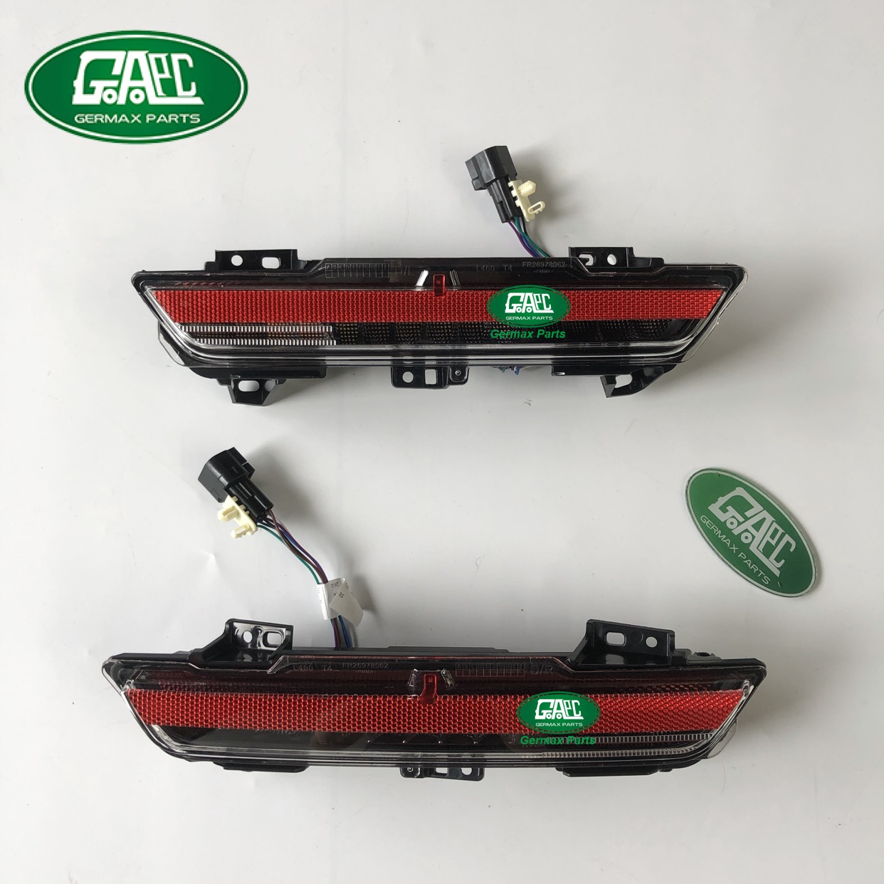 Rear Bumper Lamp LR152299 Left LR152295 Right - Land Rover & Jaguar ...