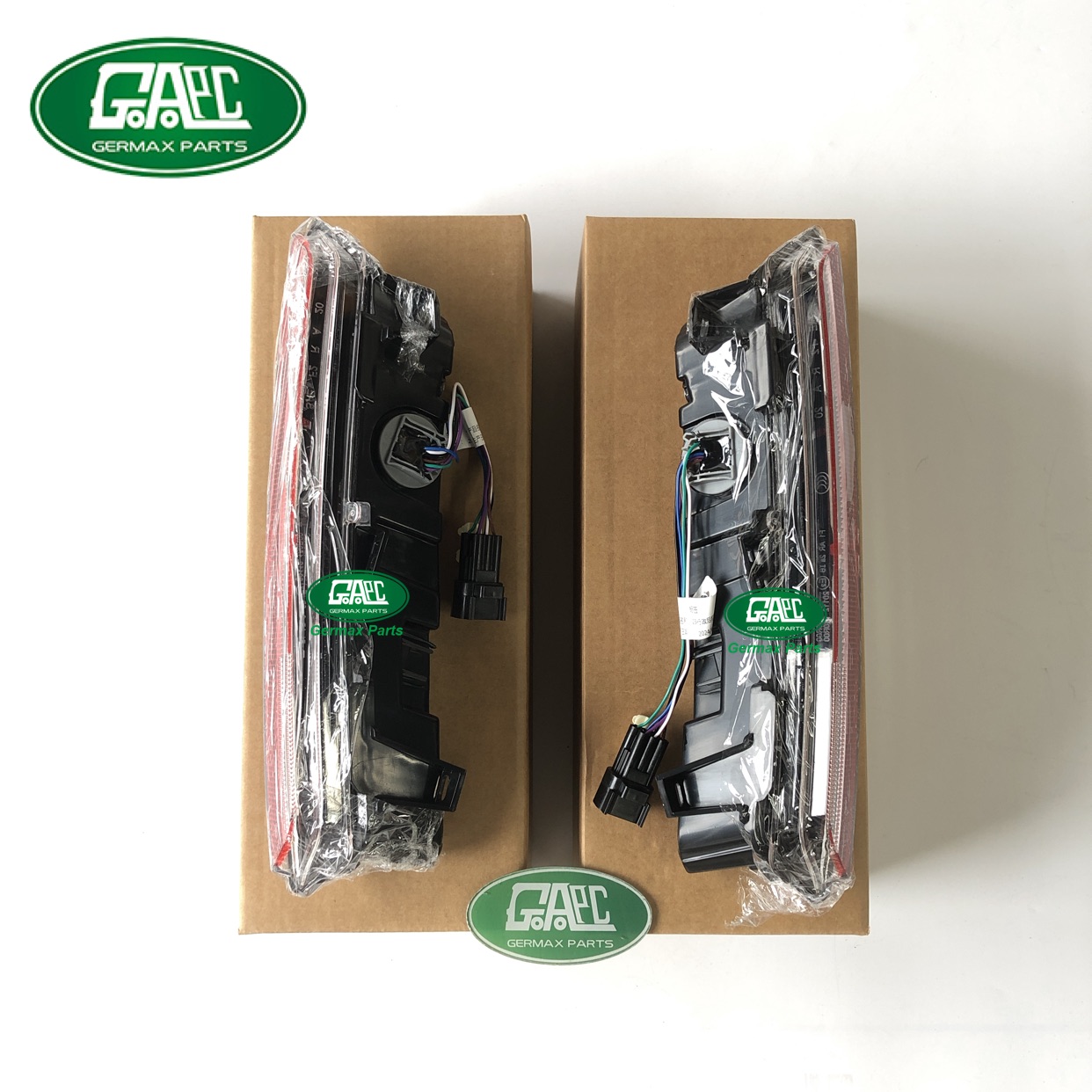 Rear Bumper Lamp LR152299 Left LR152295 Right - Land Rover & Jaguar ...