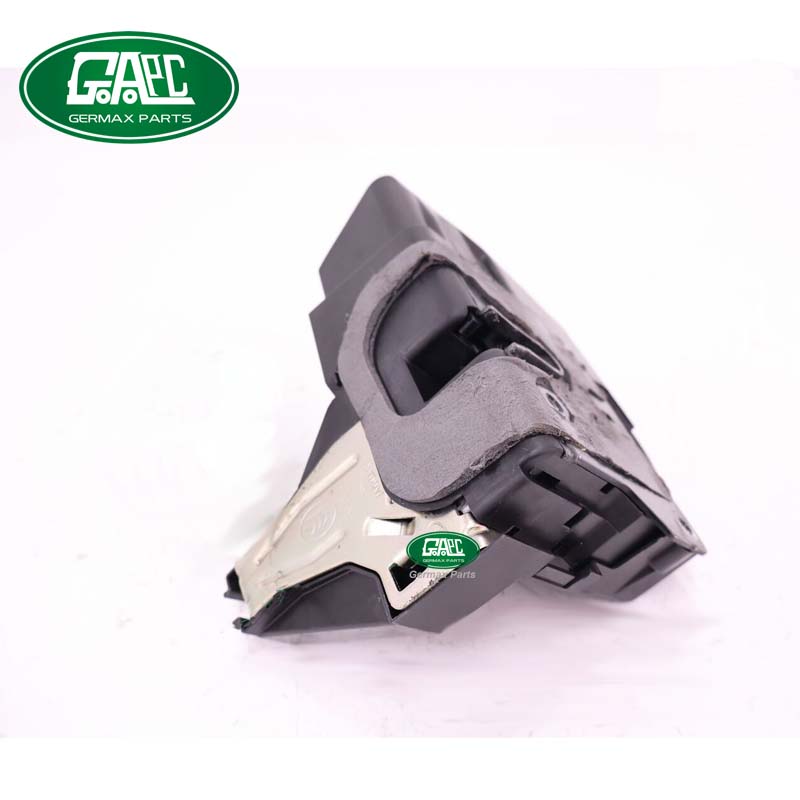 Door Latch LR070437 Front Right Land Rover - Land Rover & Jaguar Parts ...
