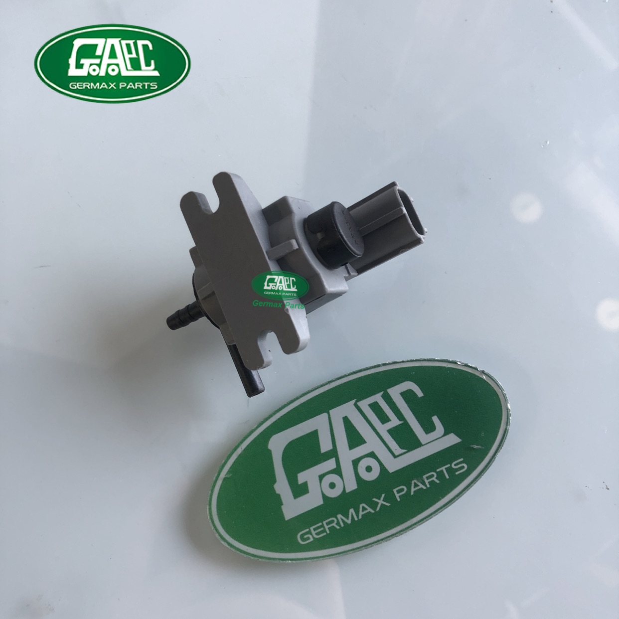 Vacuum Air Solenoid Valve LR011982 GL3770 - Land Rover & Jaguar Parts ...