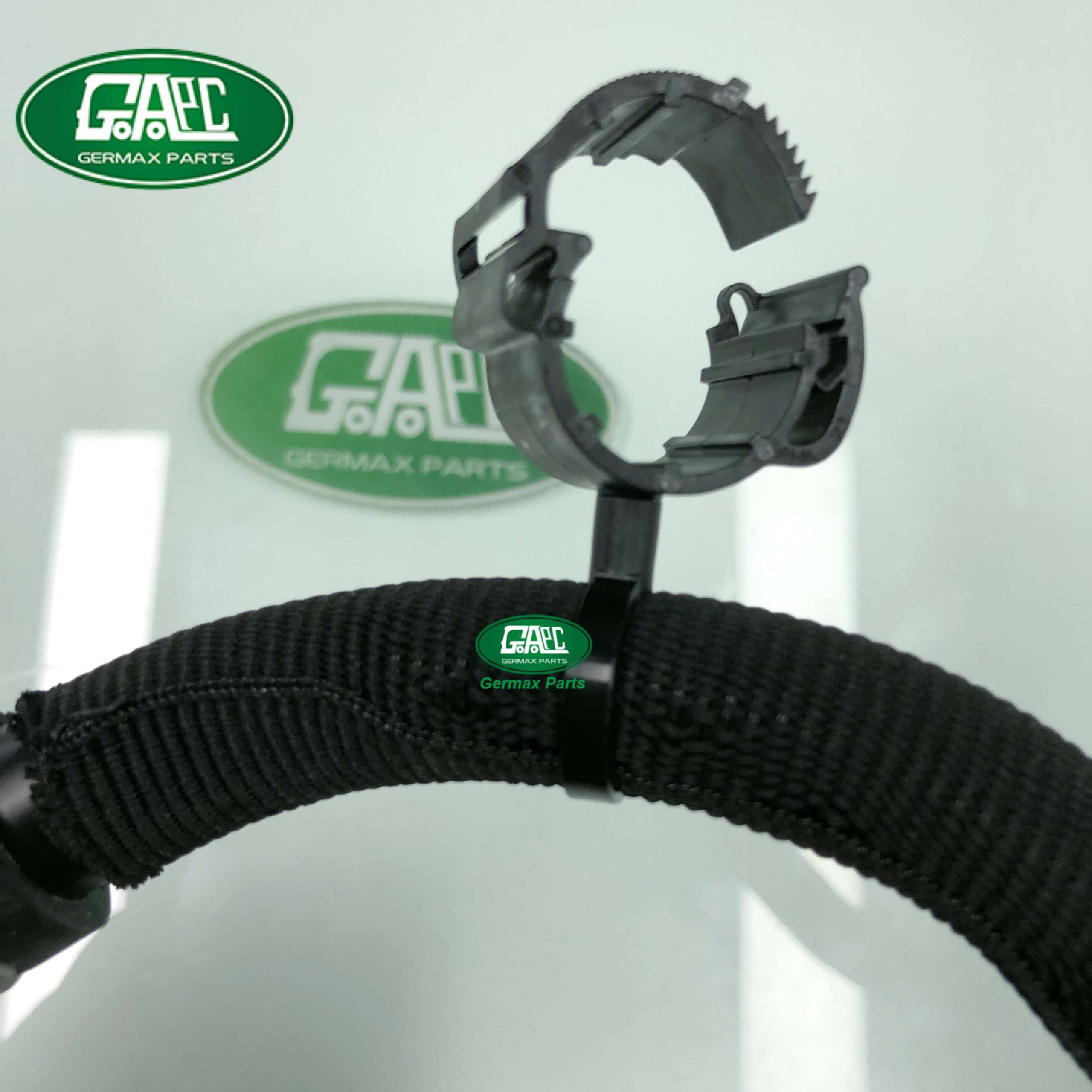 Radiator Hose LR151825 LR188375 New Range Rover - Land Rover & Jaguar ...