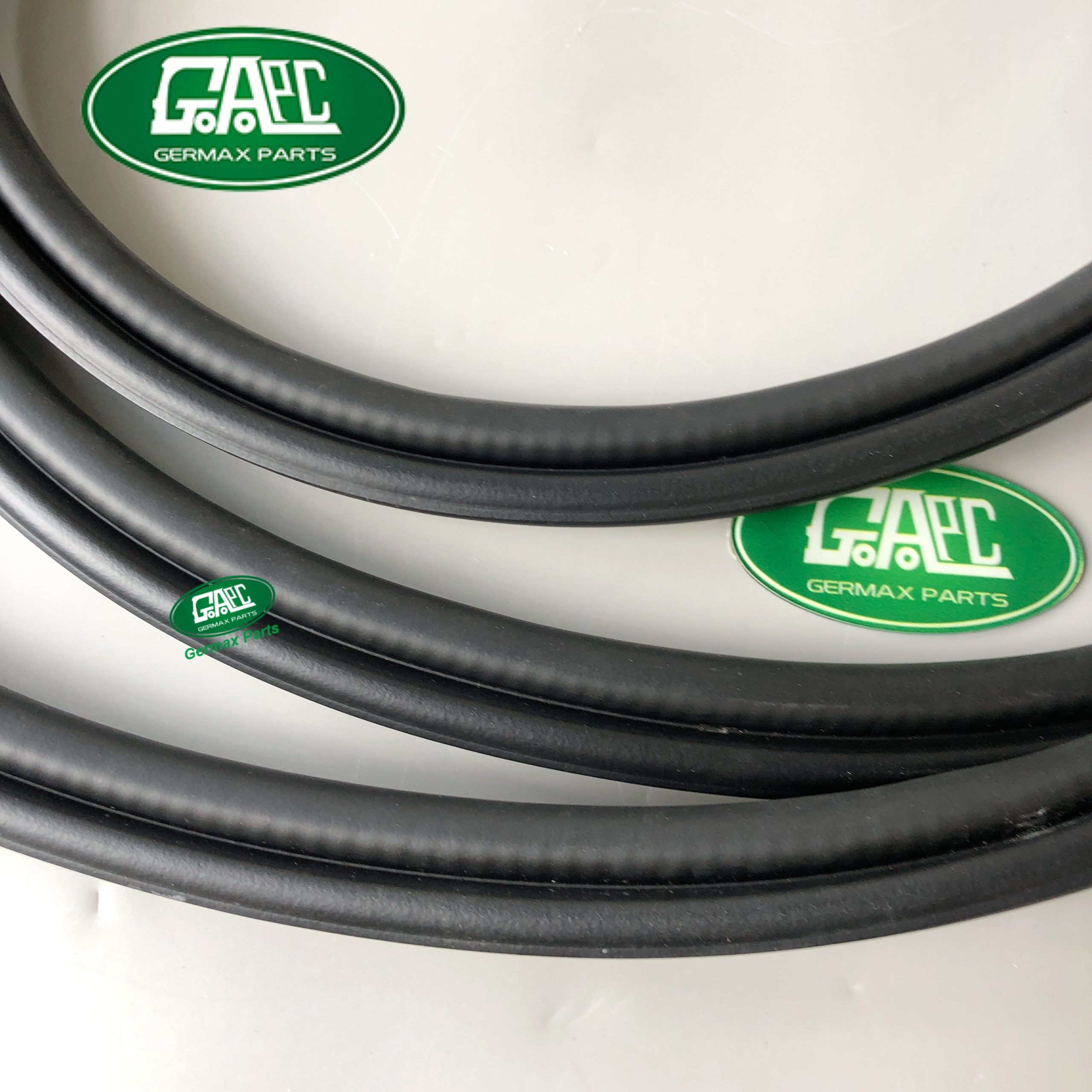 Tailgate Door Seal Strip LR048283 - Land Rover & Jaguar Parts ...