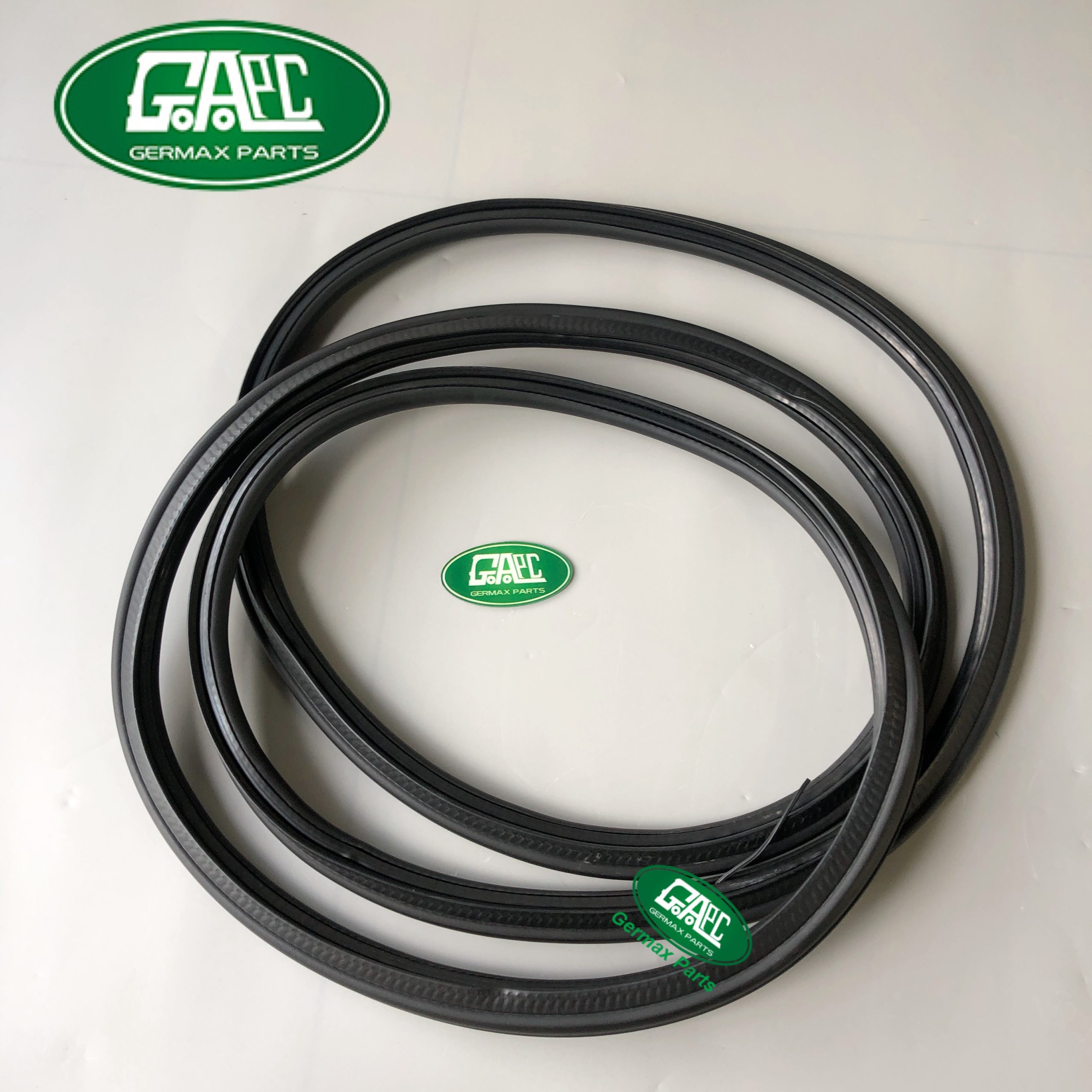 Tailgate Door Seal Strip LR048283 - Land Rover & Jaguar Parts ...