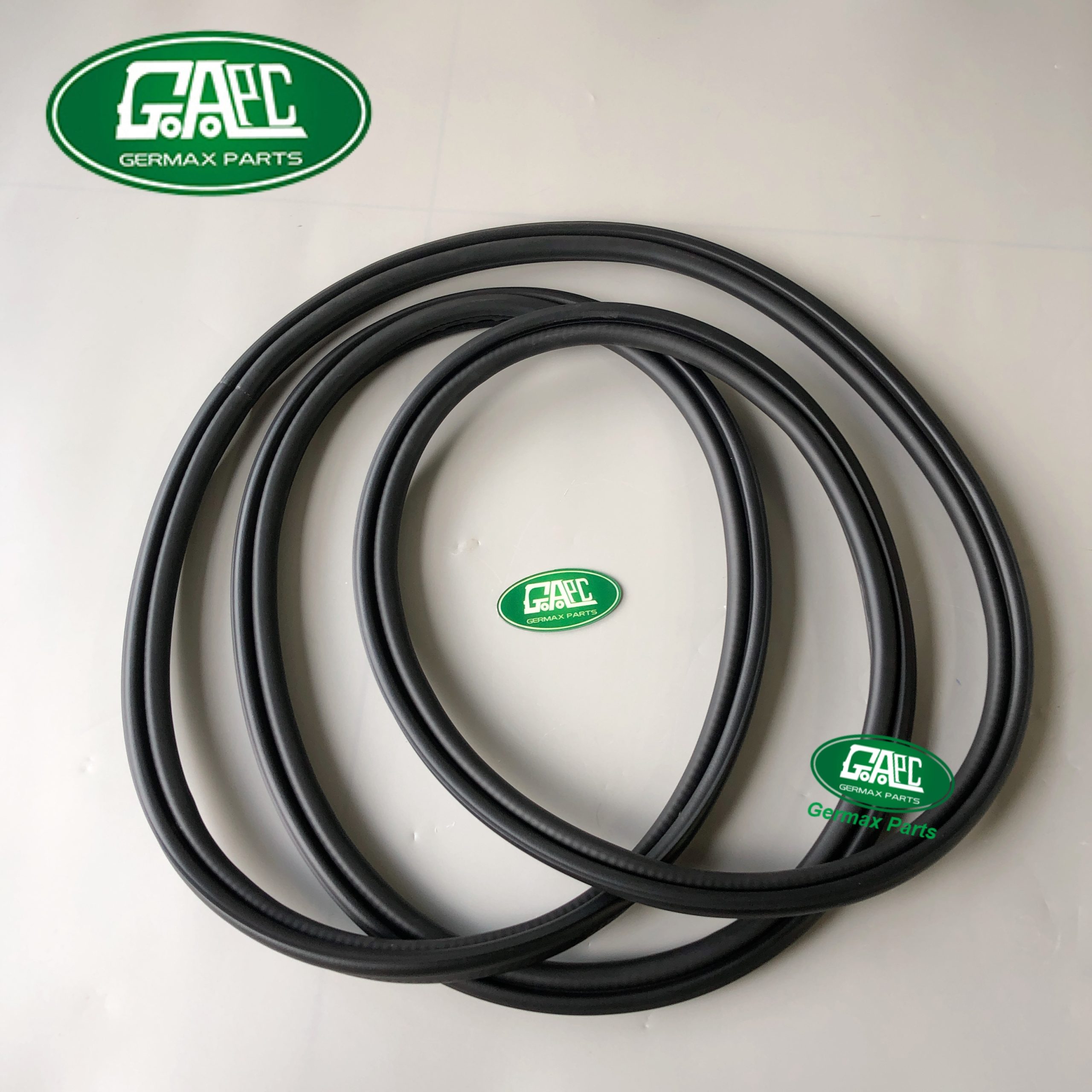 Tailgate Door Seal Strip LR048283 - Land Rover & Jaguar Parts ...